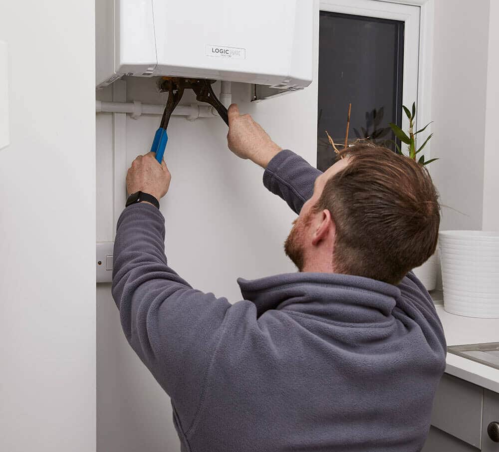 Boiler Servicing: Pay Monthly Plans vs. Annual One-Off Services